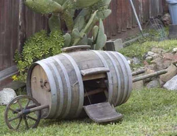 آموزش ساخت لانه برای مرغ در حیاط خانه یا باغچه